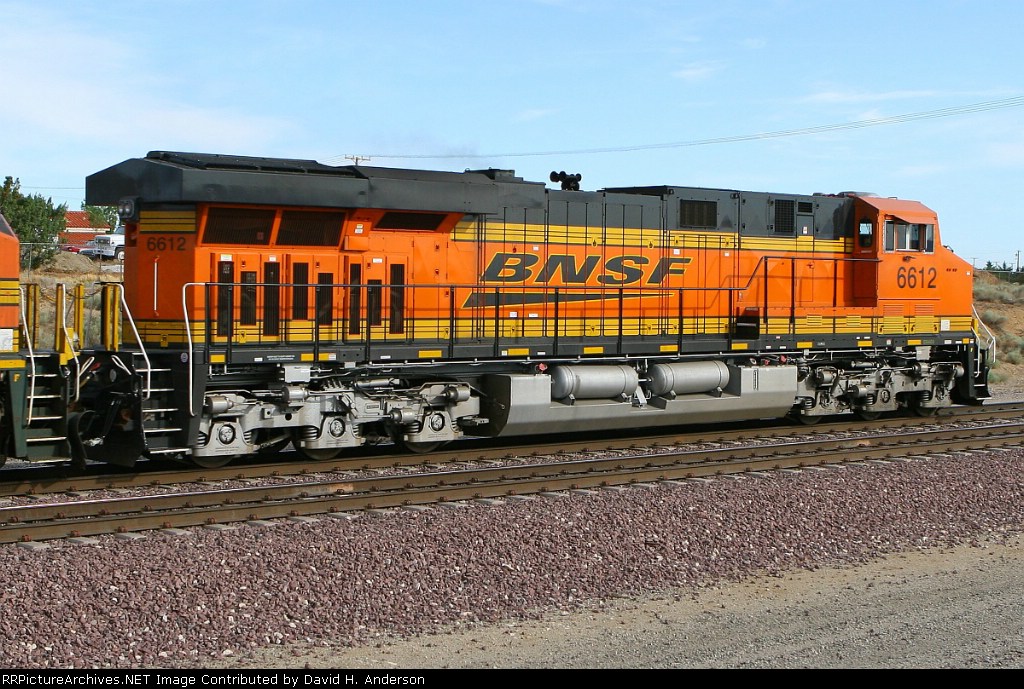 BNSF 6612